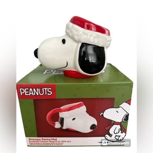 Dining | Peanuts Barnes Noble Snoopy Santa Hat Sculpted Ceramic Mug ...